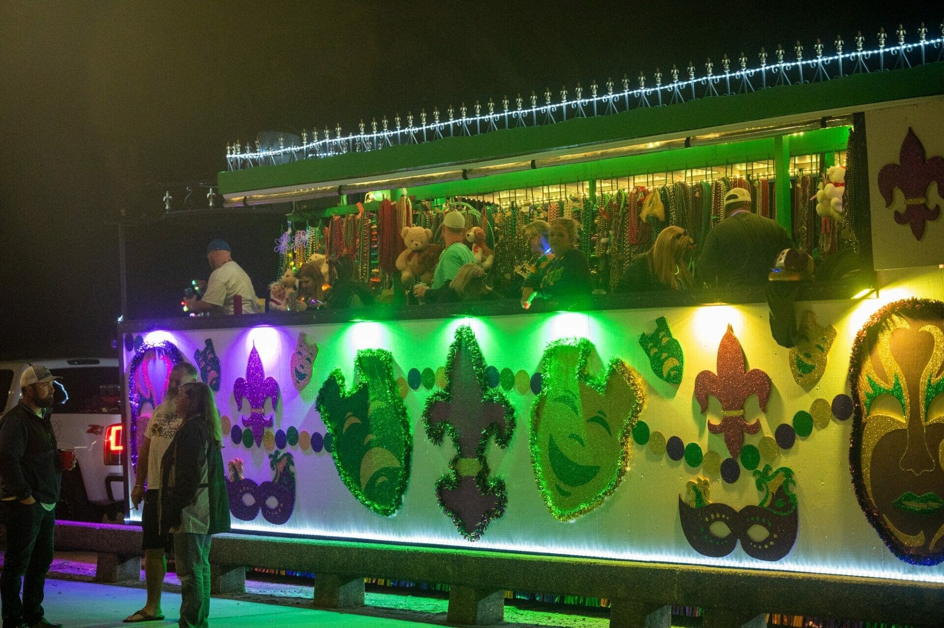 Ocean Springs Mardi Gras Night Parade – Go Gulf States